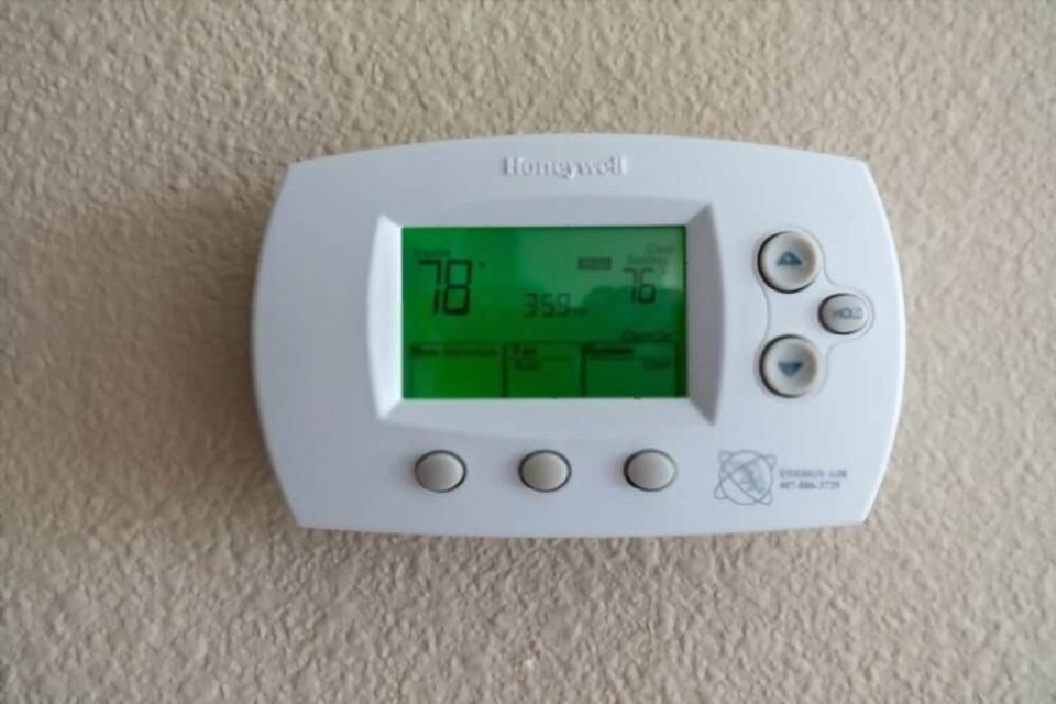Honeywell Thermostat Permanent Hold: When and How To Use - HowTL